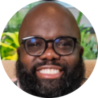 Universal Networks - Case Study Trailmix | Salesforce Trailhead